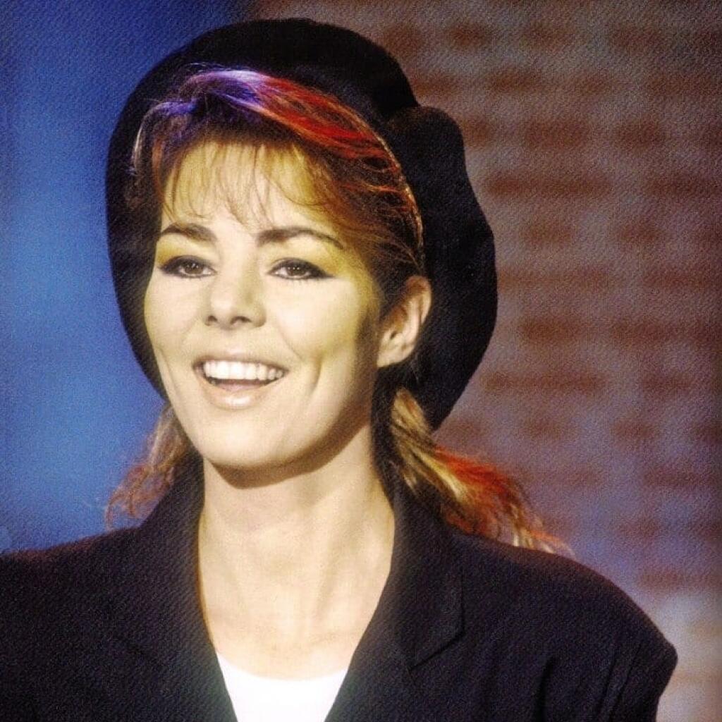 Toto Je Tá Hviezda A Idol 80 Rokov Sandra Dnes Má 61 A Je Mamou Dvojčiat