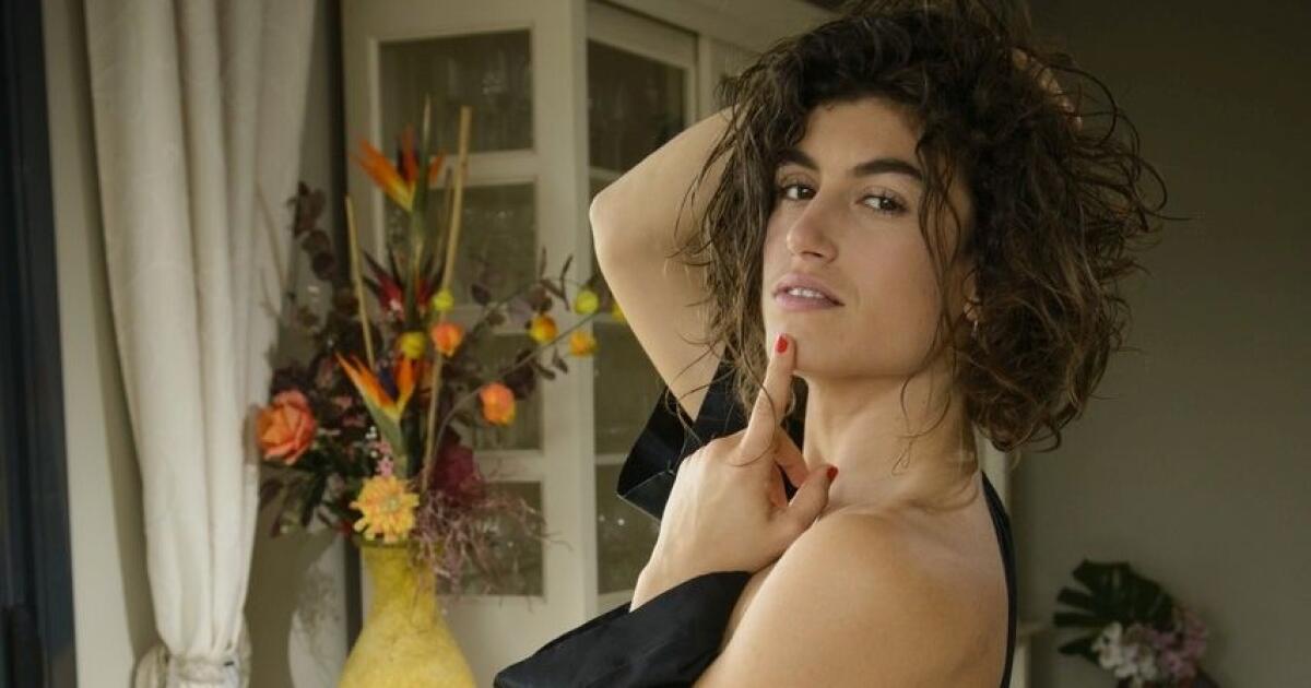 Julia Roca Španielka Ktorá Vás Absolútne Dostane