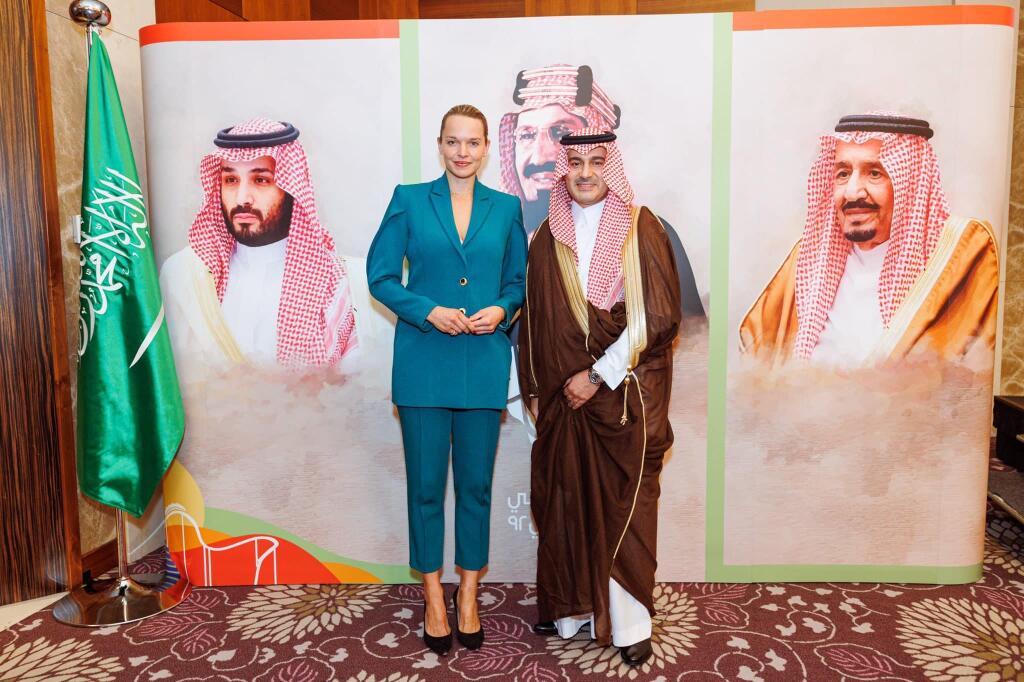 Romana Tabák ako ju NEPOZNÁTE: Sexi outfity a pozrite sa na tie ... Romana Tabák ako ju NEPOZNÁTE: Sexi outfity a pozrite sa na tie ...