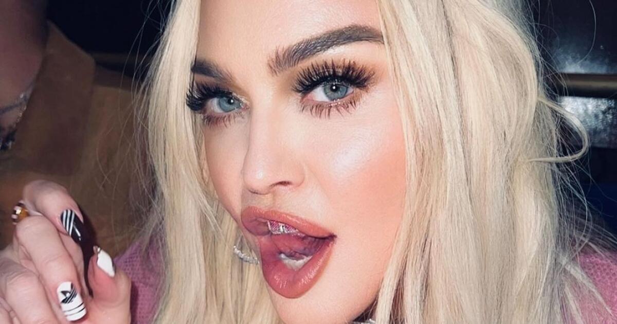 MADONNA zverejnila FOTKY zo svadby Britney Spears: To myslí vážne s tou ... MADONNA zverejnila FOTKY zo svadby Britney Spears: To myslí vážne s tou ...