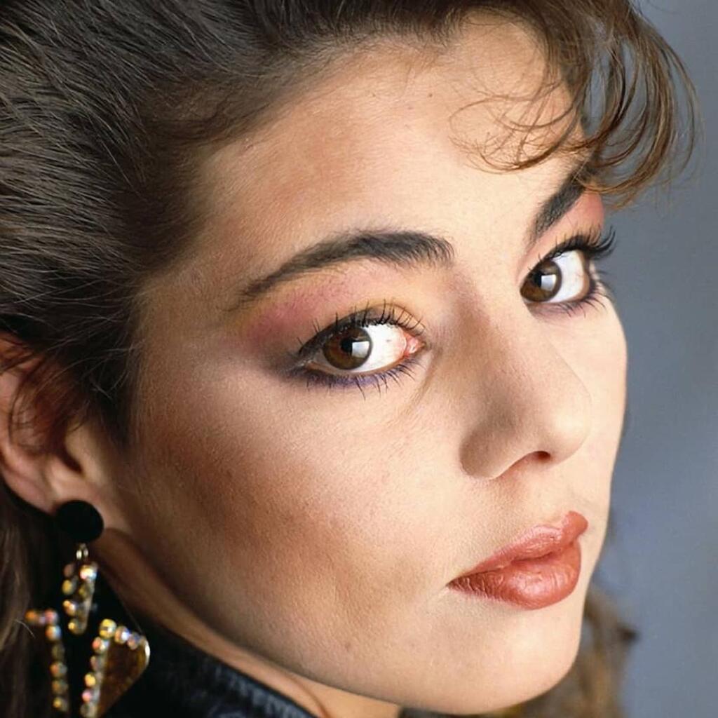 Toto Je Tá Hviezda A Idol 80 Rokov Sandra Dnes Má 61 A Je Mamou Dvojčiat
